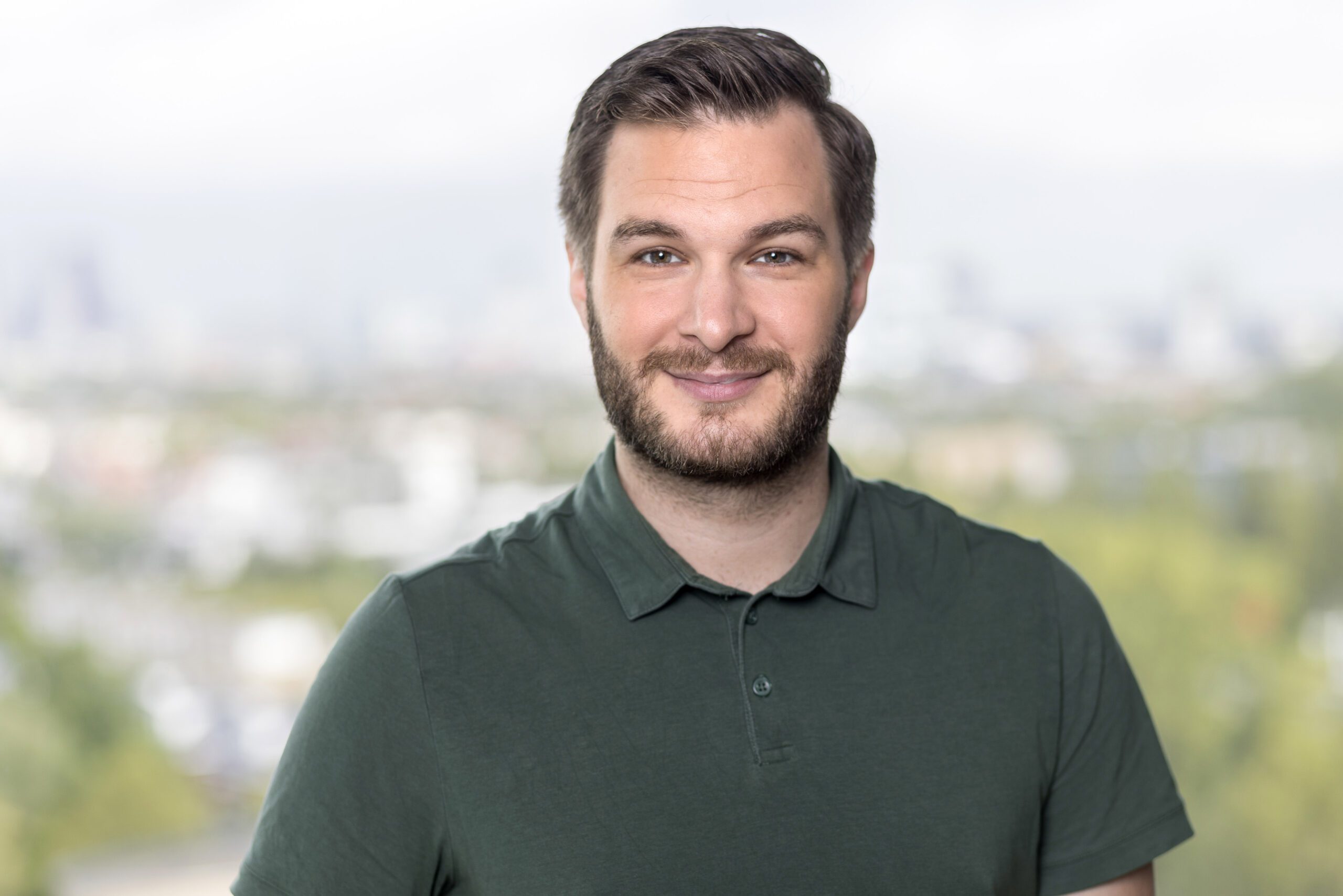 Ewoud vertelt waarom hij graag bij VHIC werkt - VHIC